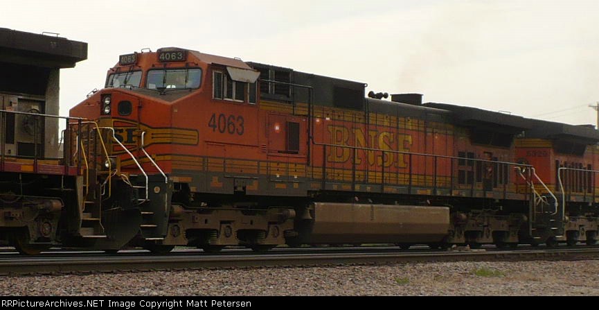 BNSF 4063
